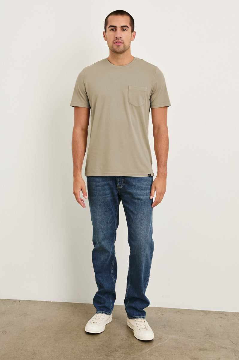JOHNNY T-SHIRT - DESERT SAND – Rails EU