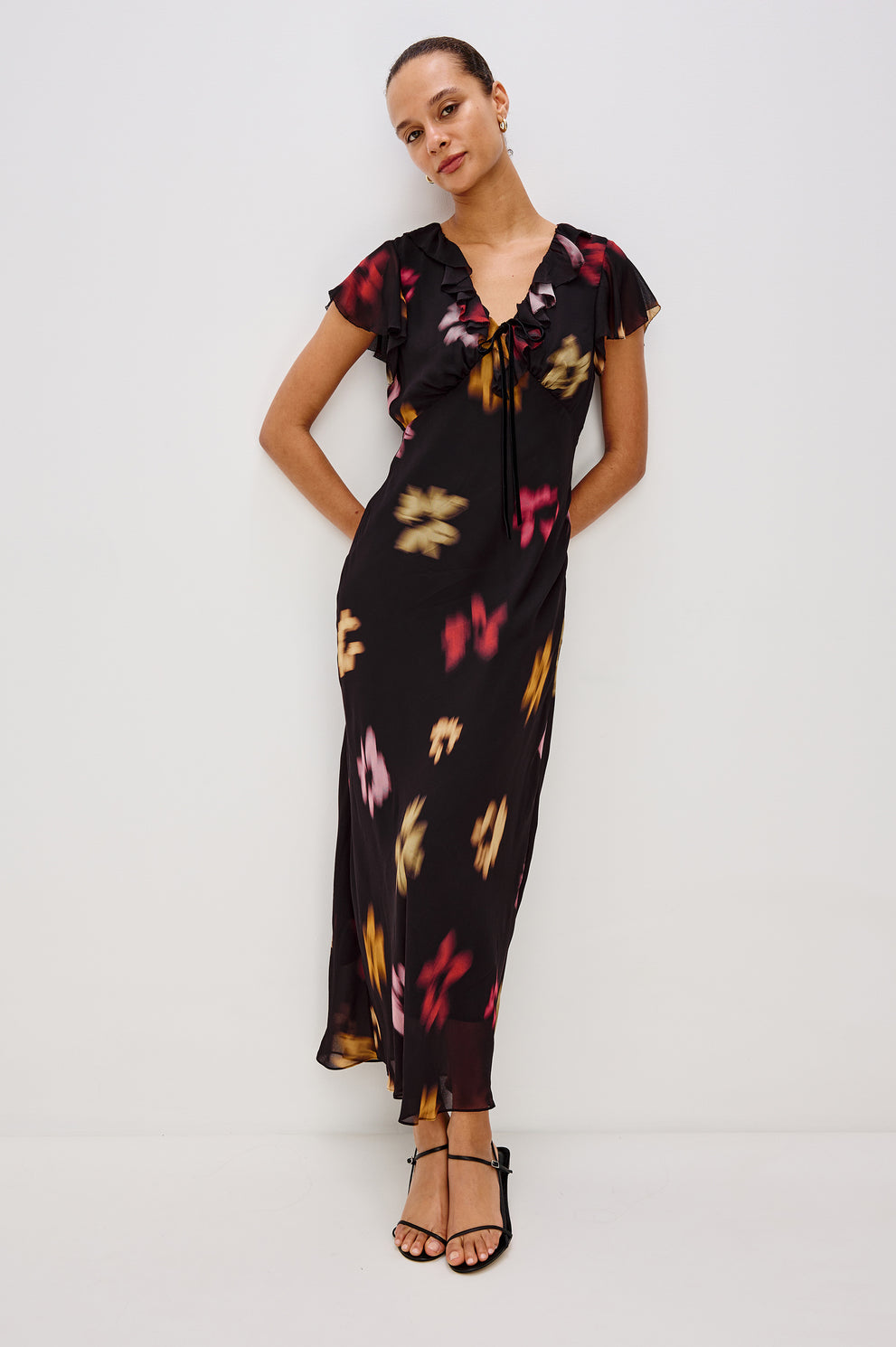 NEELA DRESS - ONYX BLURRED FLORAL – Rails EU